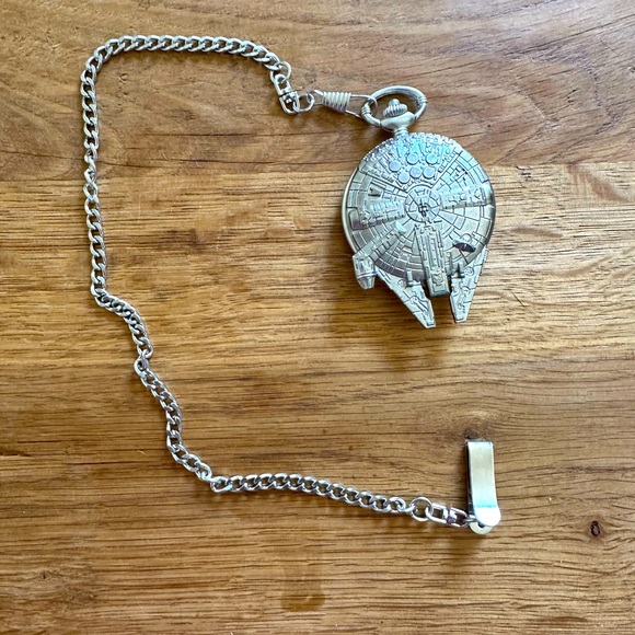 Star Wars | Accessories | Star Wars Millennium Falcon Pocket Watch ...